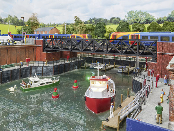 VIDEO: A tour of Collingwood model railway in OO - World Of Railways