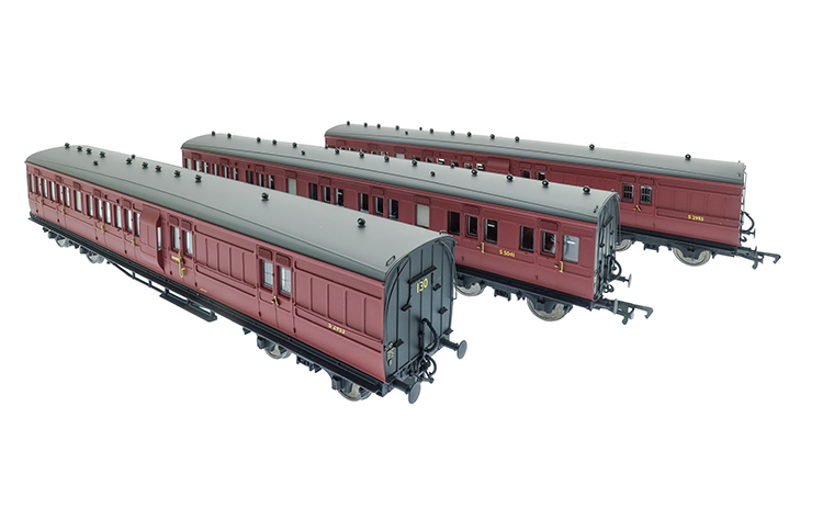 EFE Rail LSWR Cross-Country sets - World Of Railways