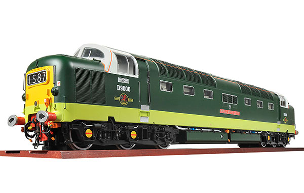 Heljan's new O gauge Deltic in action! - World Of Railways