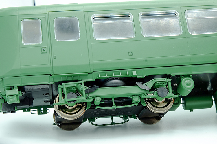 Class 153 breaks cover for 'O' - World Of Railways