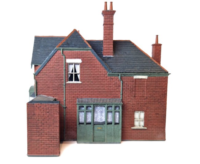 Mrs Wilberforces's house launched by Buggleskelly Station - World Of ...