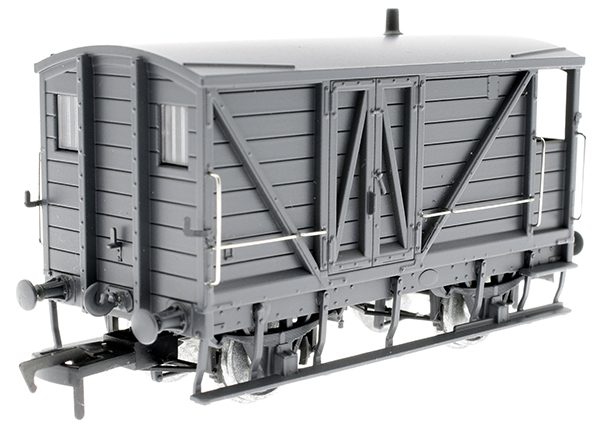 Kernow Model Rail Centre evaluates first EP of ex-LSWR / SR 10T 'road ...