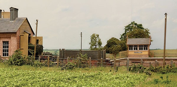 How to make a fence - World Of Railways