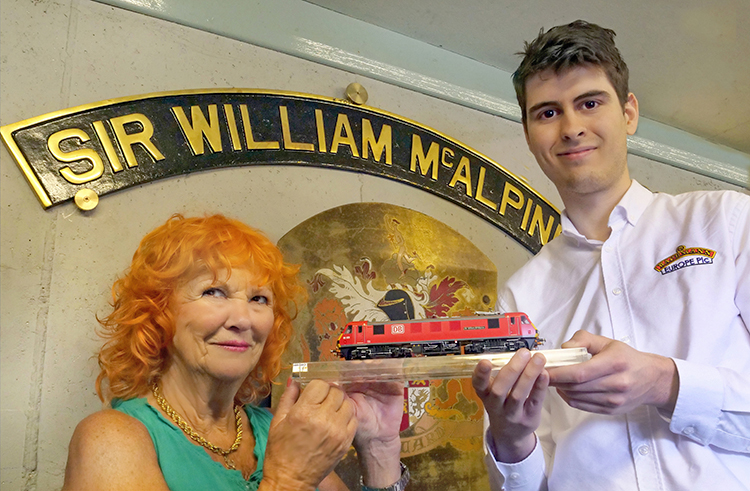 Class 90 model presented to Lady Judy McAlpine - World Of Railways