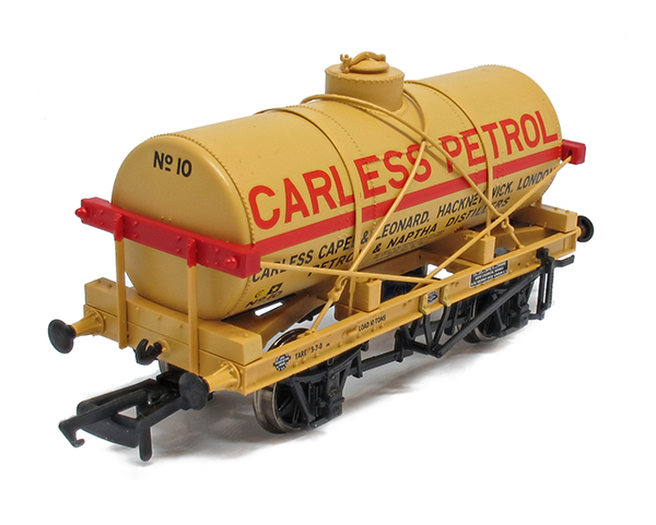 Oxford Rail show 12 ton tank wagons - World Of Railways