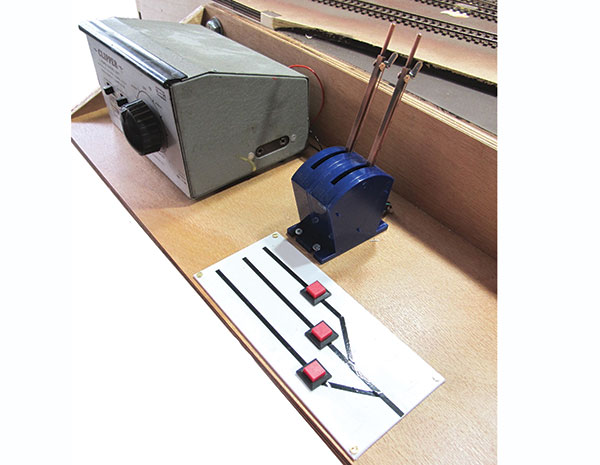 How to fit a point motor - World Of Railways