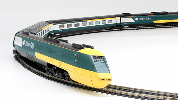 Rapido Trains UK unveils ‘what might have been’ APT-Es! - World Of Railways