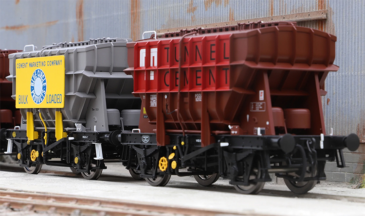 Quickview: Ellis Clark ‘Presflo’ wagons - World Of Railways