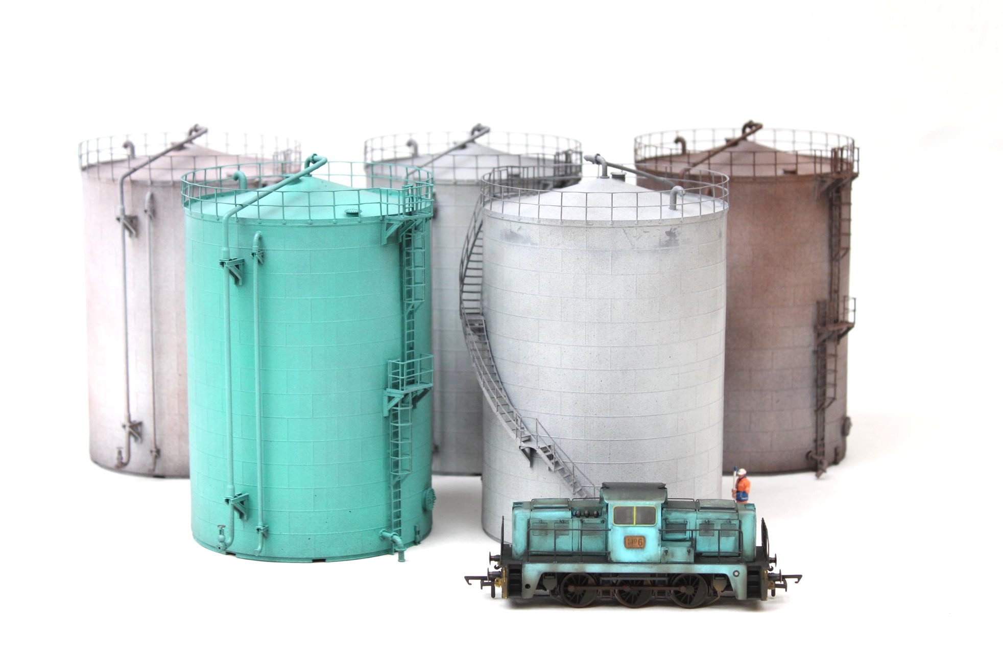 How to transform a simple card kit cottage - World Of Railways