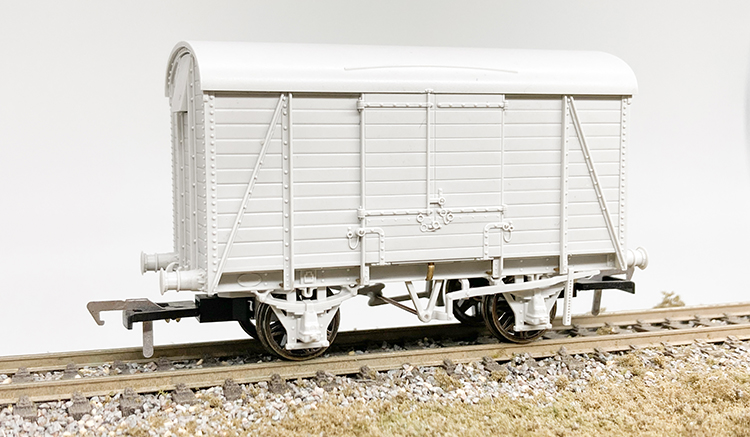 Rapido Trains UK unveils new SECR wagons - World Of Railways