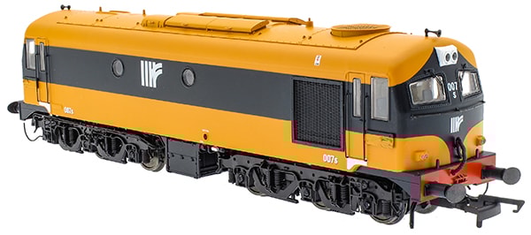 Irish Railway Models evaluates A Class decorated samples - World Of ...