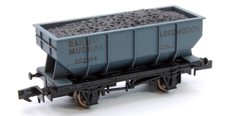 New souvenir wagons announced by Locomotion Models - World Of Railways
